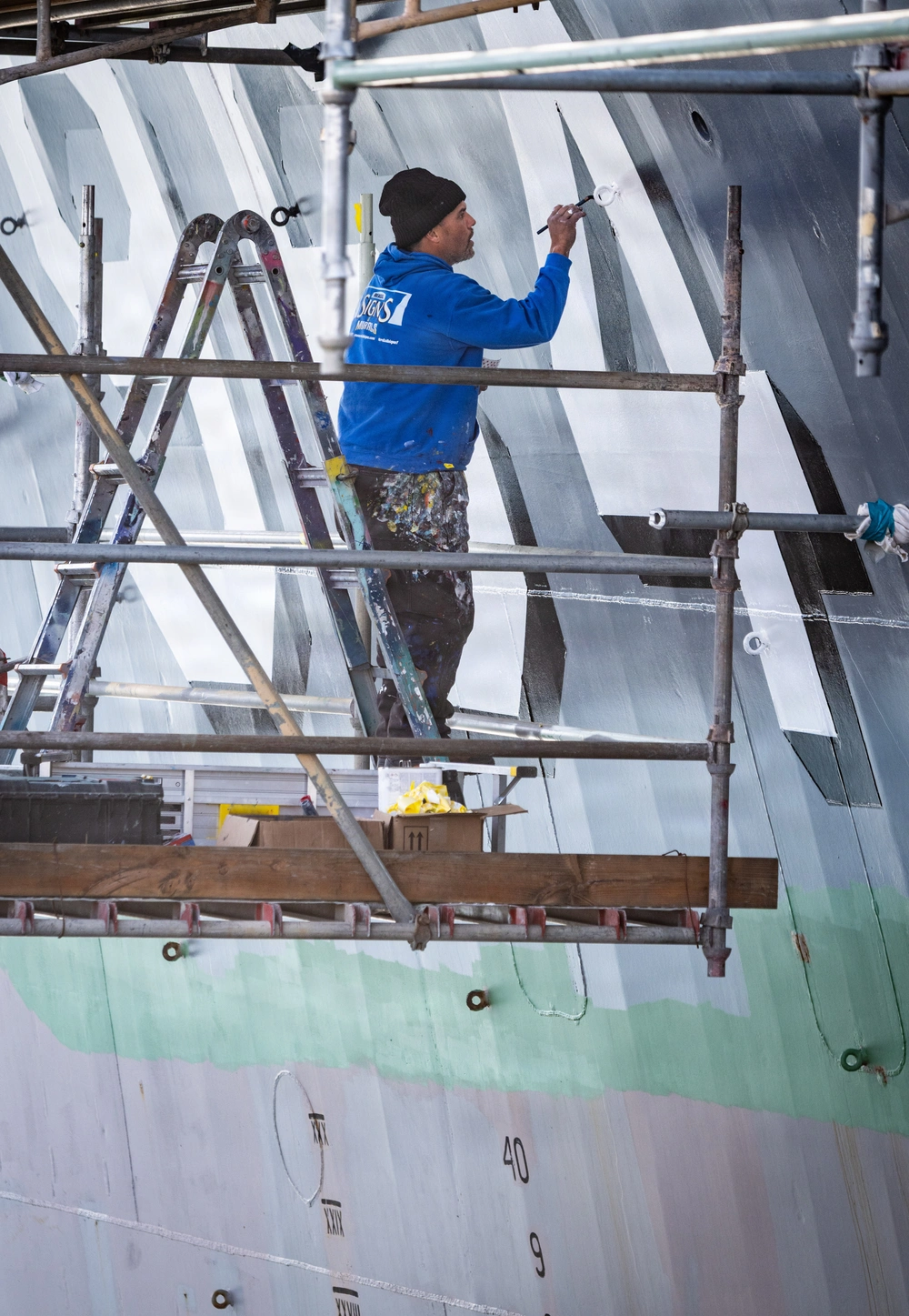 DVIDS - Images - Self Defense Test Ship Gets Hull Paint Refresh Ahead ...