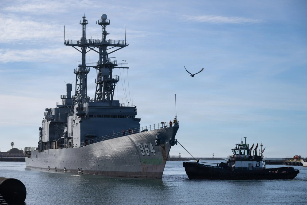 DVIDS - Images - Self Defense Test Ship Gets Hull Paint Refresh Ahead ...