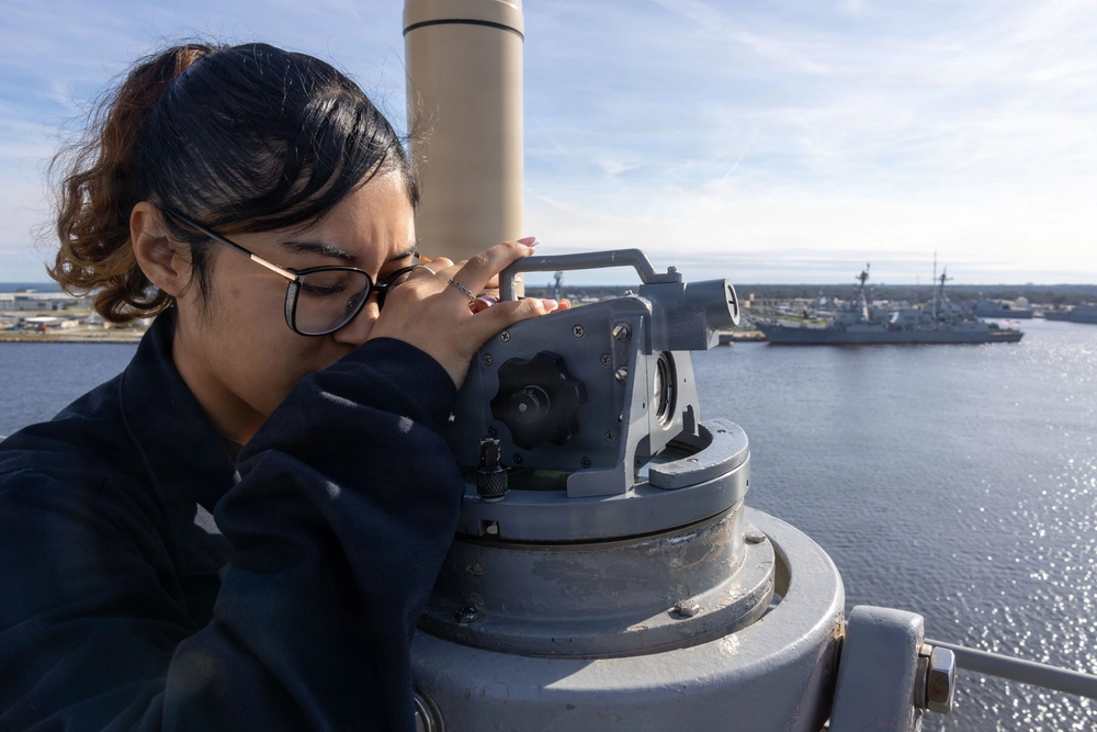 DVIDS - Images - USS Iwo Jima Sailors Departs Naval Station Mayport ...
