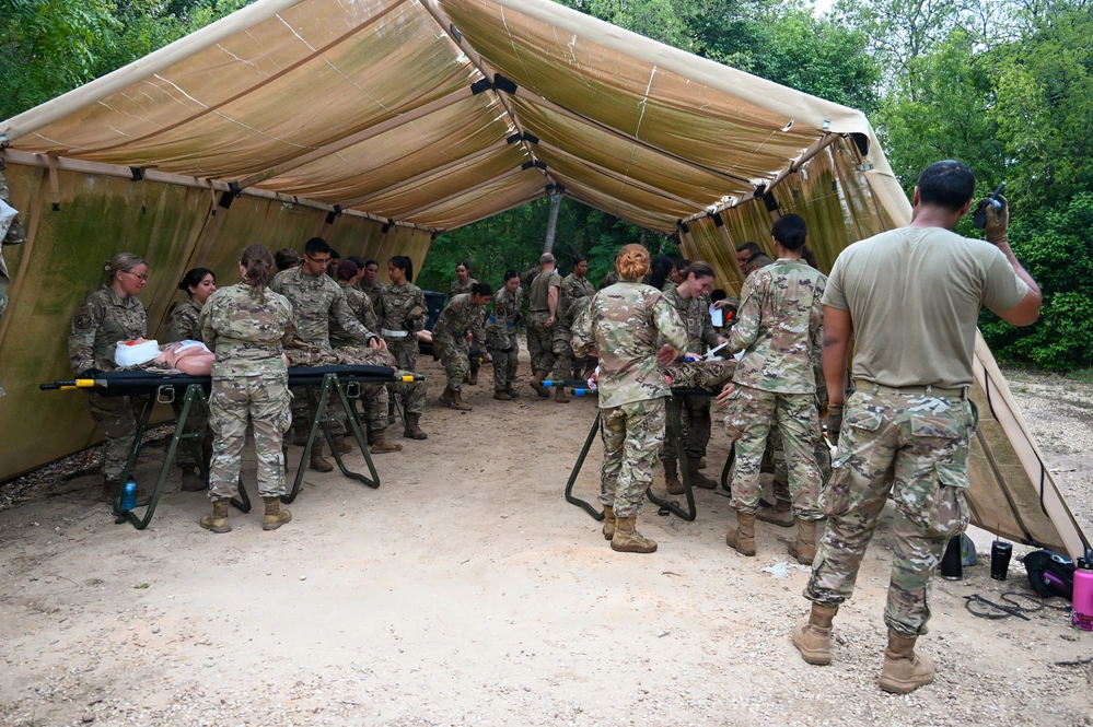 DVIDS - Images - 433rd MDG Airmen Hone Mass-Casualty Response Skills ...