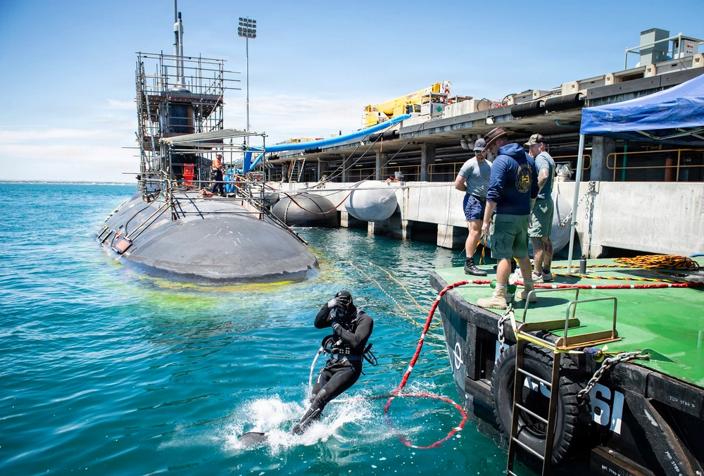 DVIDS - Images - DIVE OPERATIONS [Image 5 of 7]