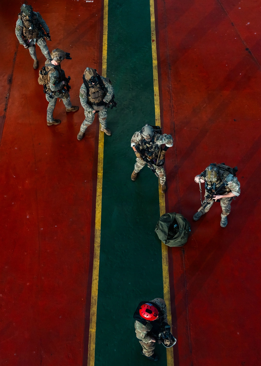 DVIDS - Images - HSC-9 Right of Visit Boarding Operation [Image 3 of 37]