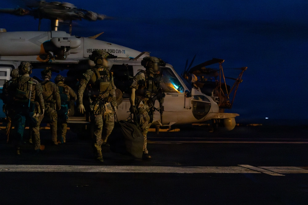 DVIDS - Images - HSC-9 Right of Visit Boarding Operation [Image 10 of 36]