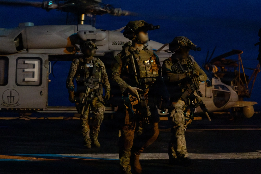 DVIDS - Images - HSC-9 Right of Visit Boarding Operation [Image 6 of 29]