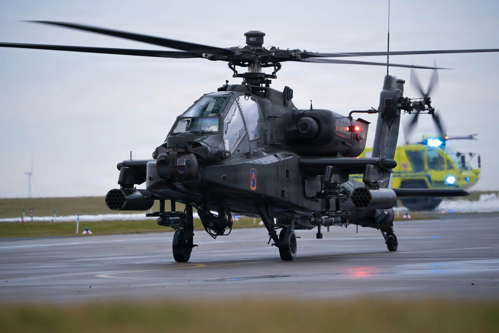 DVIDS - Images - Apache pilot completes final flight in Germany after ...