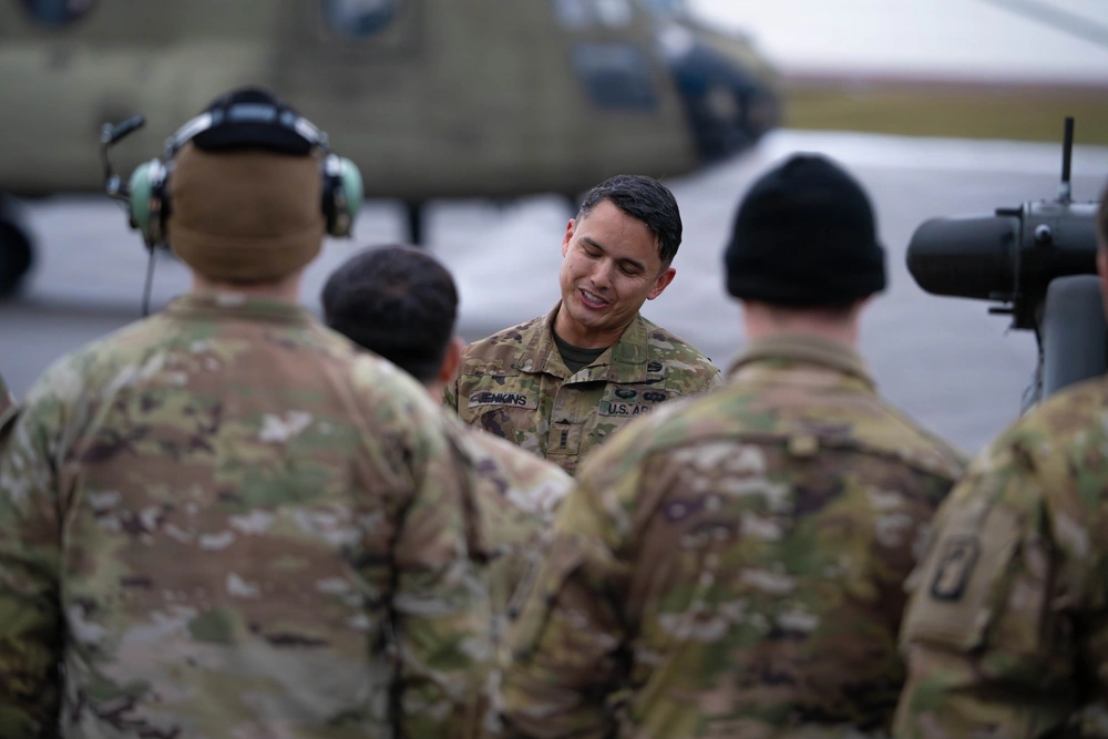 DVIDS - Images - Apache pilot completes final flight in Germany after ...