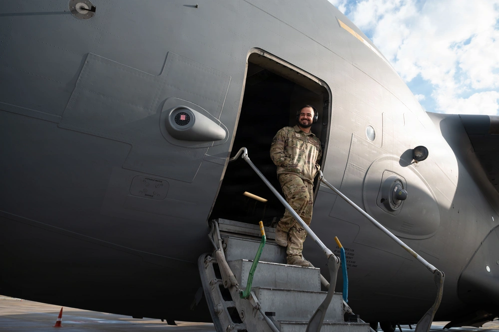 DVIDS - Images - 16th EAS conducts cargo mission [Image 5 of 10]