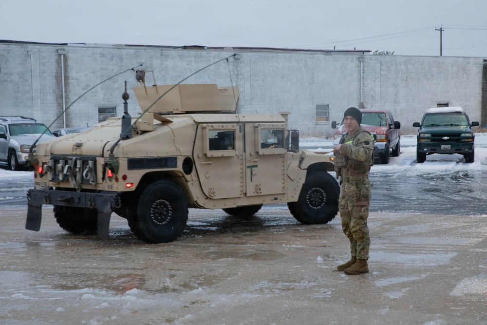 DVIDS - Images - 1-175th Infantry Regiment Soldier Prepares Vehicles ...