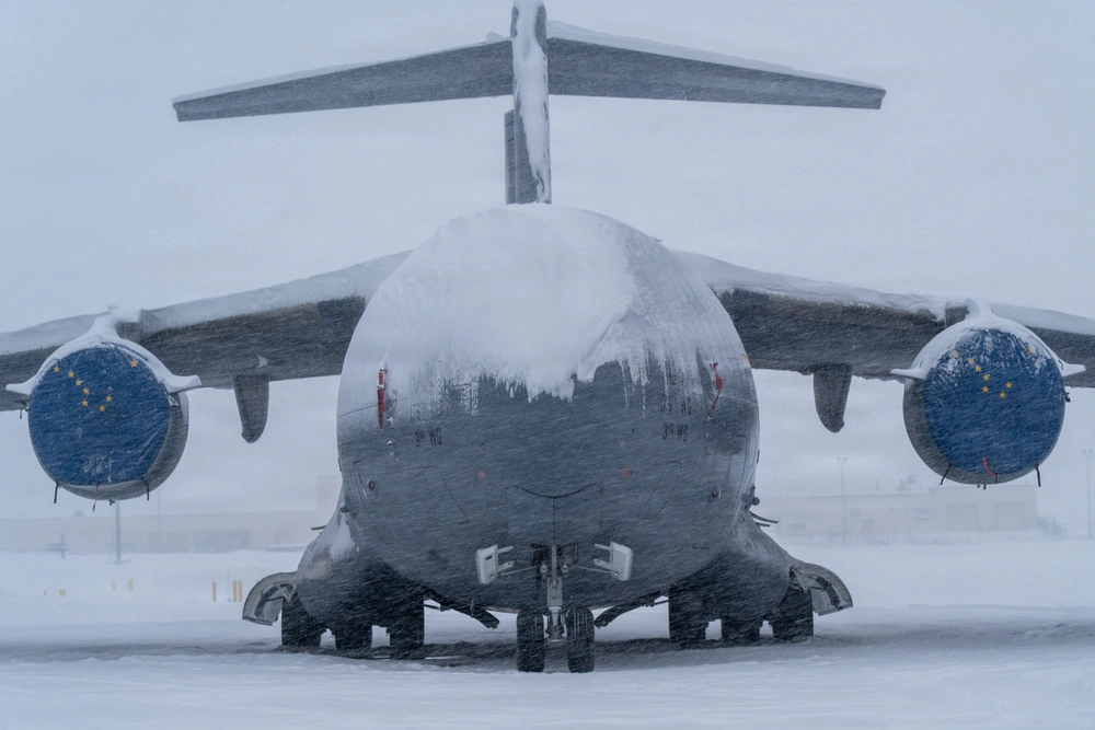 DVIDS - Images - JBER Flightline Snow Removal [Image 6 of 6]