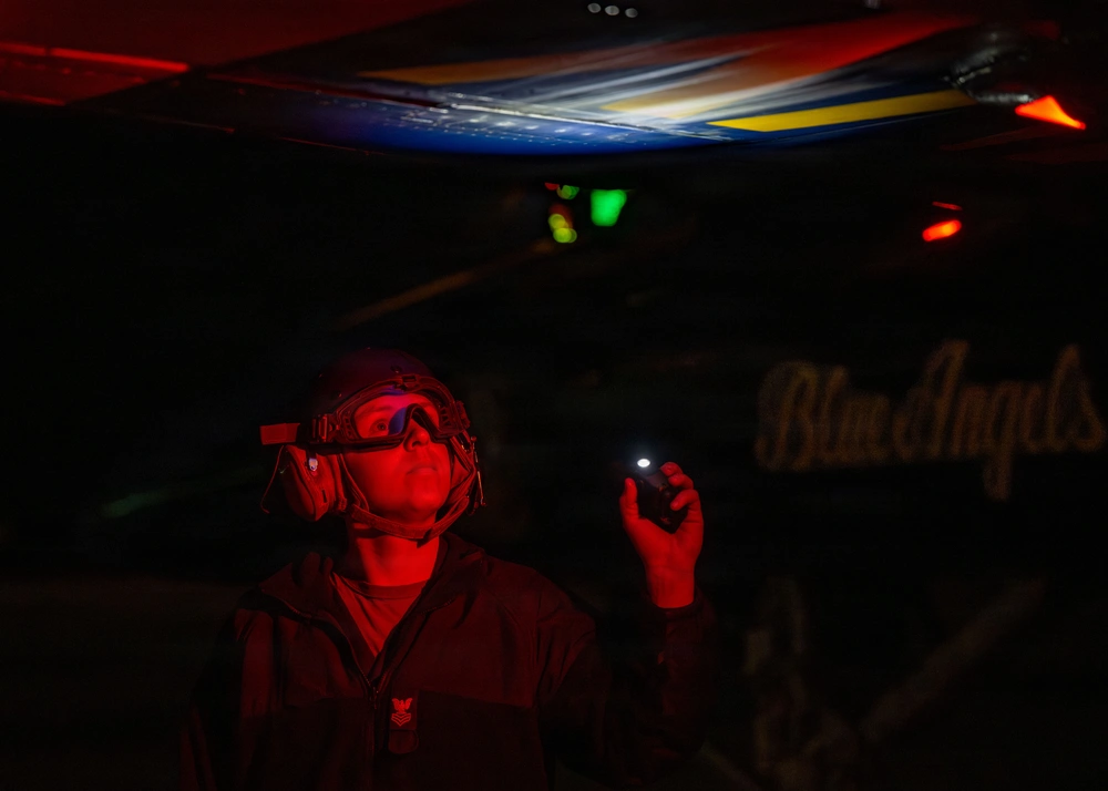 DVIDS - Images - The Blue Angels' conduct winter training [Image 12 of 13]