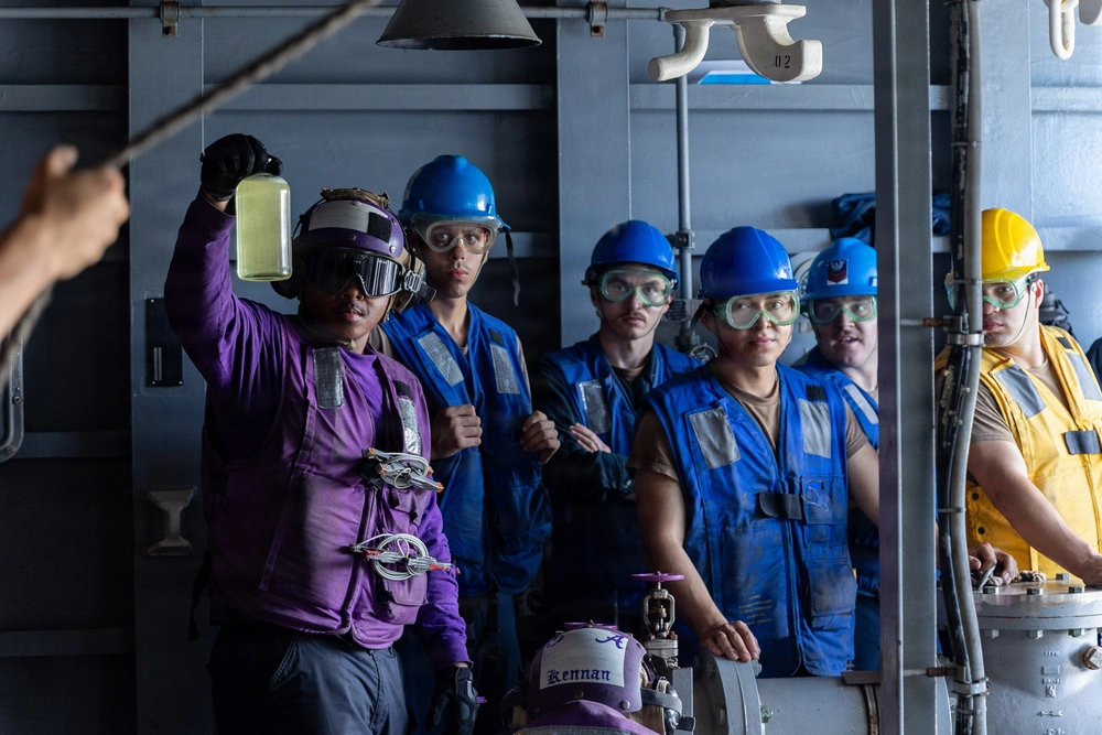 DVIDS - Images - USS Gerald R. Ford (CVN 78) Replenishment-at-Sea ...