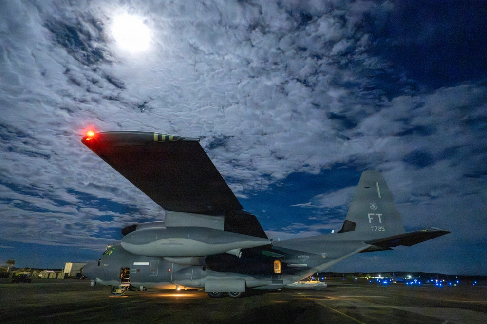 DVIDS - Images - U.S. Military aircraft support Operation Absolute ...
