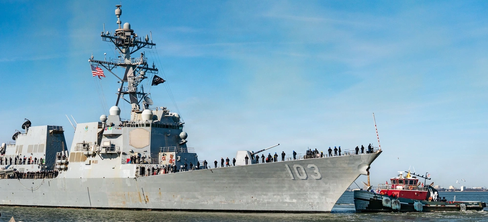 DVIDS - Images - USS Truxtun (DDG 103) Departs Naval Station Norfolk ...