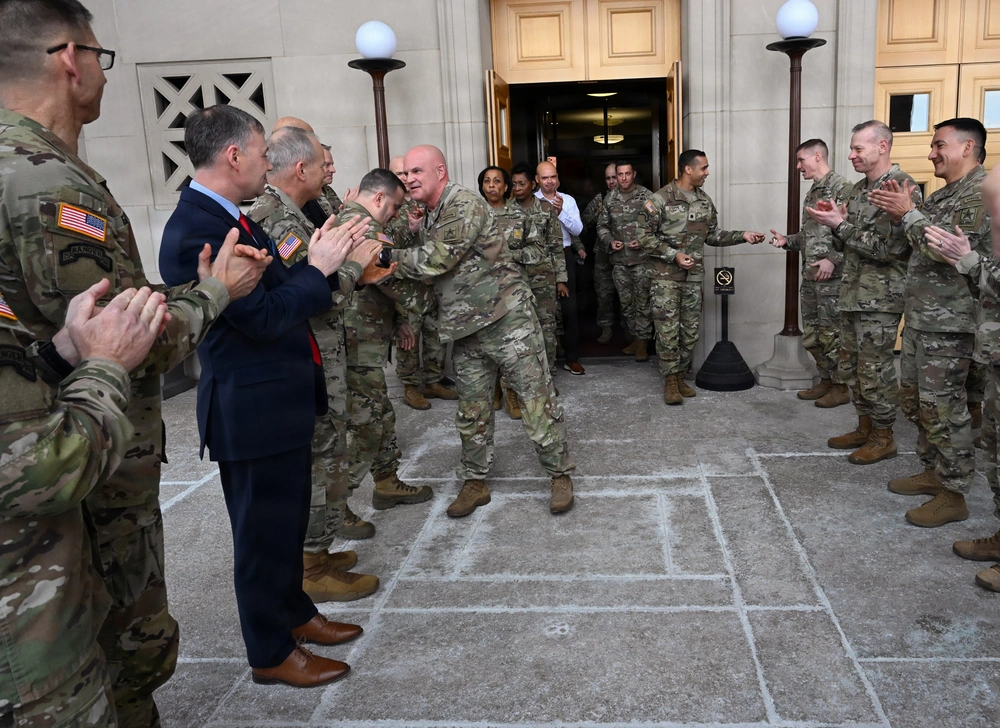 DVIDS - Images - Vice Chief of Staff of the Army Gen. James J. Mingus ...