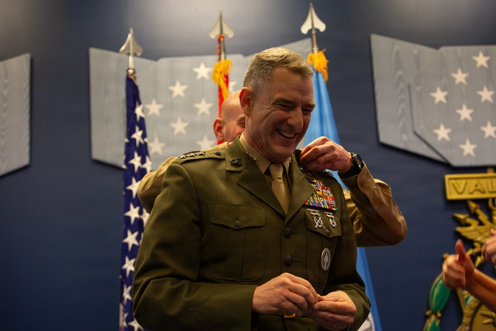 DVIDS - Images - General Donovan Promotion [Image 4 of 11]