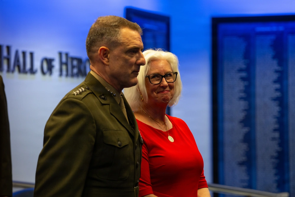 DVIDS - Images - General Donovan Promotion [Image 9 of 11]