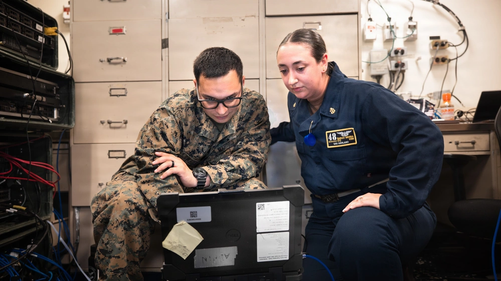 DVIDS - Images - Marines, Sailors Activate Starlink Satellite Network ...