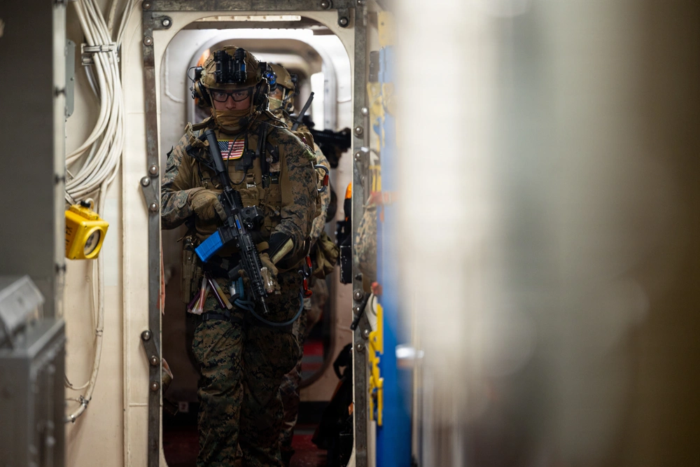 DVIDS - Images - 31st MEU | Maritime Raid Force executes VBSS ...