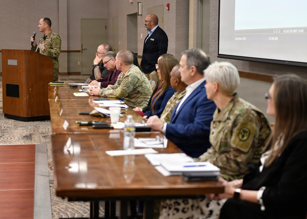 DVIDS - Images - 3rd ID Soldiers and spouses gather for garrison led ...