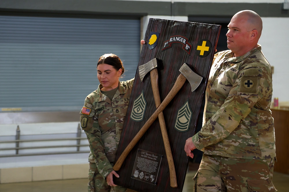 DVIDS - Images - Illinois Army National Guard Honors Master Sgt. Steven ...