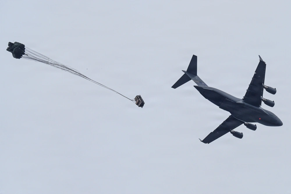 DVIDS - Images - 4-319th AFAR airborne operation [Image 3 of 23]