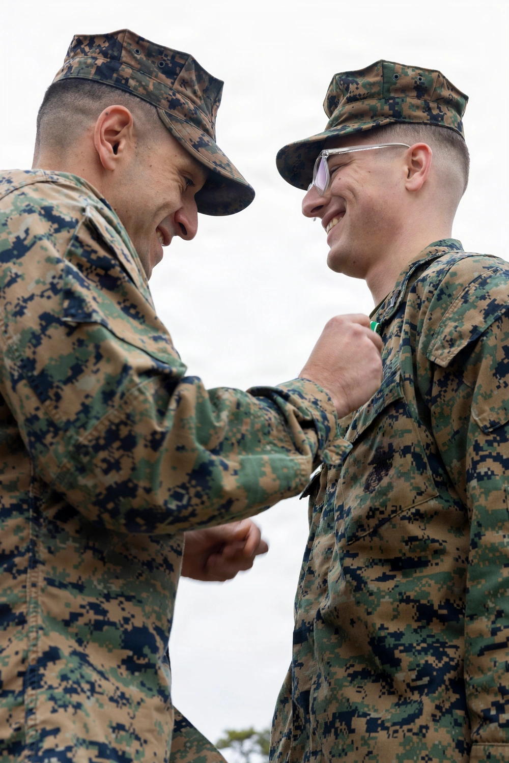 DVIDS - Images - Sgt. Henry Volpe is Awarded a Navy and Marine Corps ...