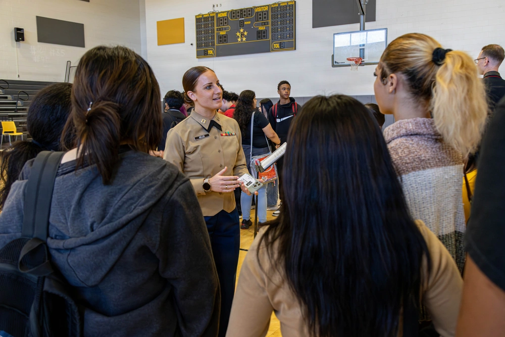 DVIDS - Images - Marine Reserves Band Performs for Houston Schools ...