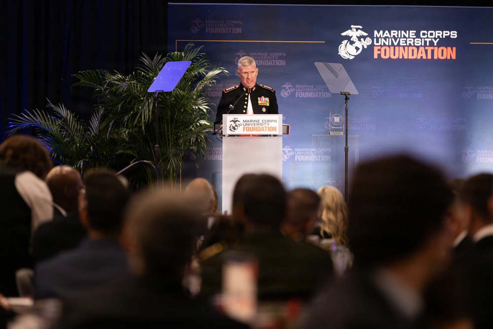 DVIDS - Images - The Commandant, Gen. Eric M. Smith is the Guest of ...