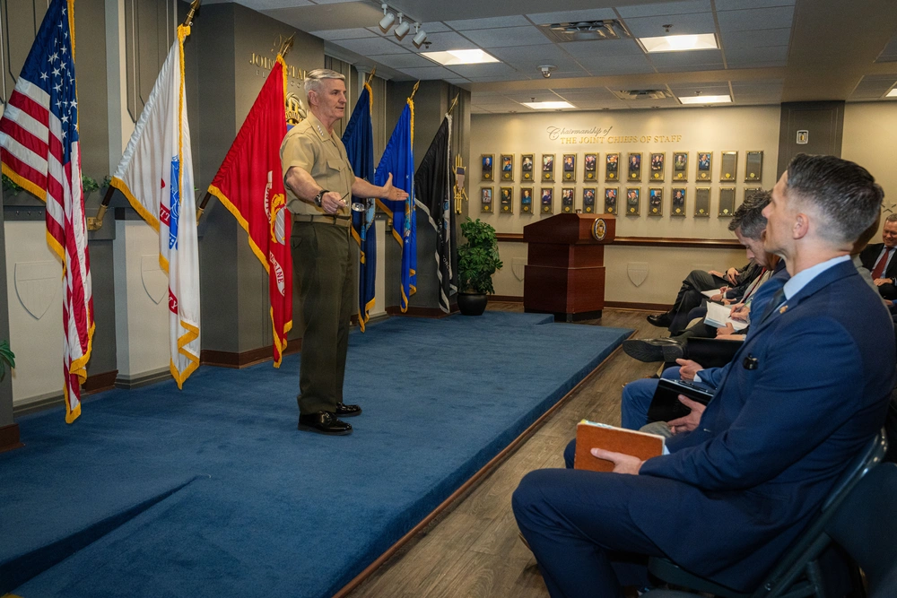 DVIDS - Images - VCJCS addresses USAWC Class of 2026 [Image 6 of 14]