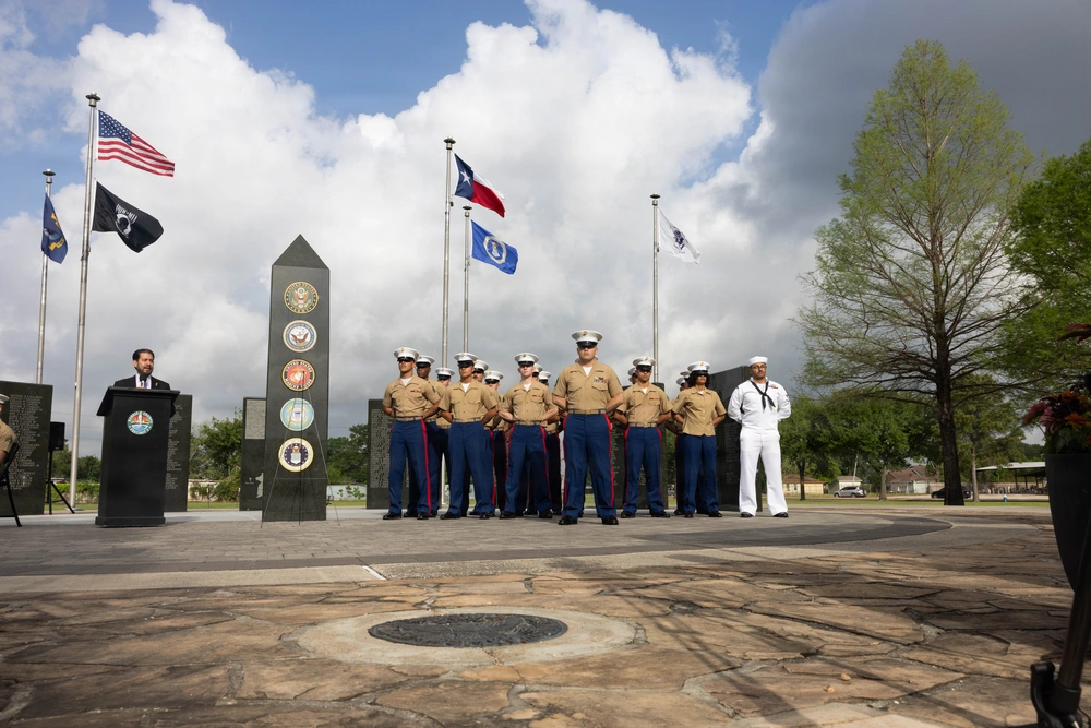 DVIDS - Images - U.S. Marines with MWSS-272 host a wreath-laying ...