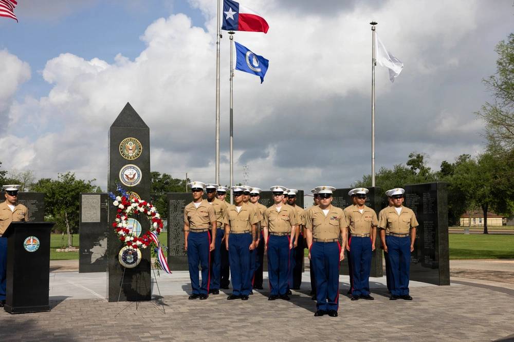 DVIDS - Images - U.S. Marines with MWSS-272 host a wreath-laying ...