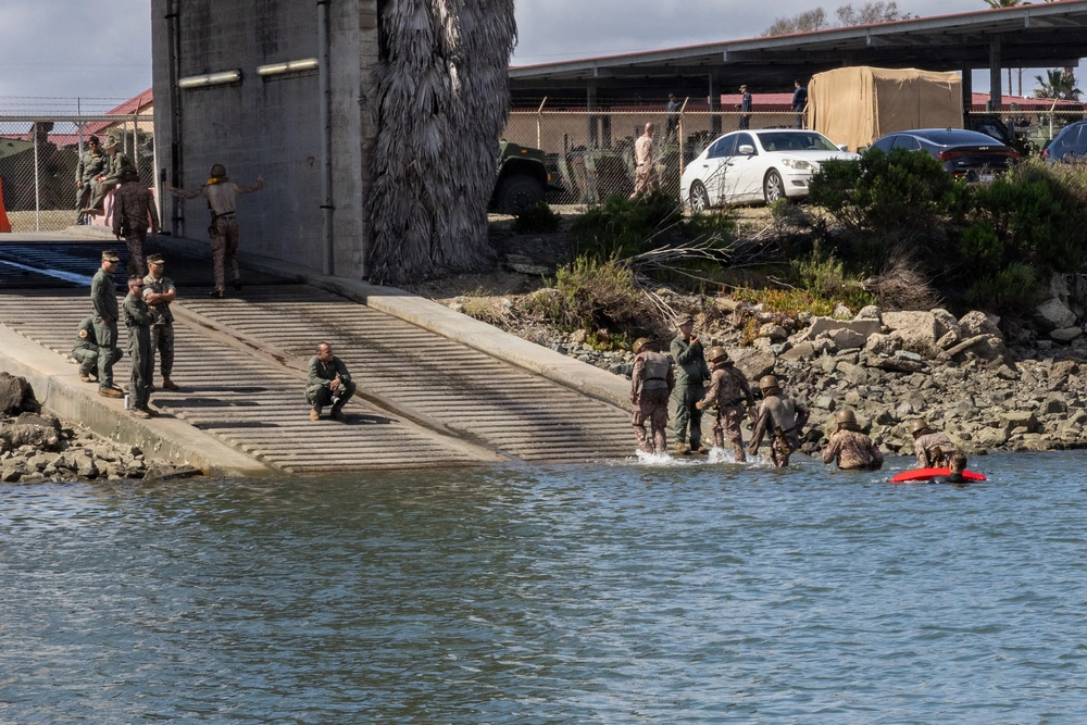 DVIDS - Images - BLT 2/4 conducts ACV Water integration Training ...