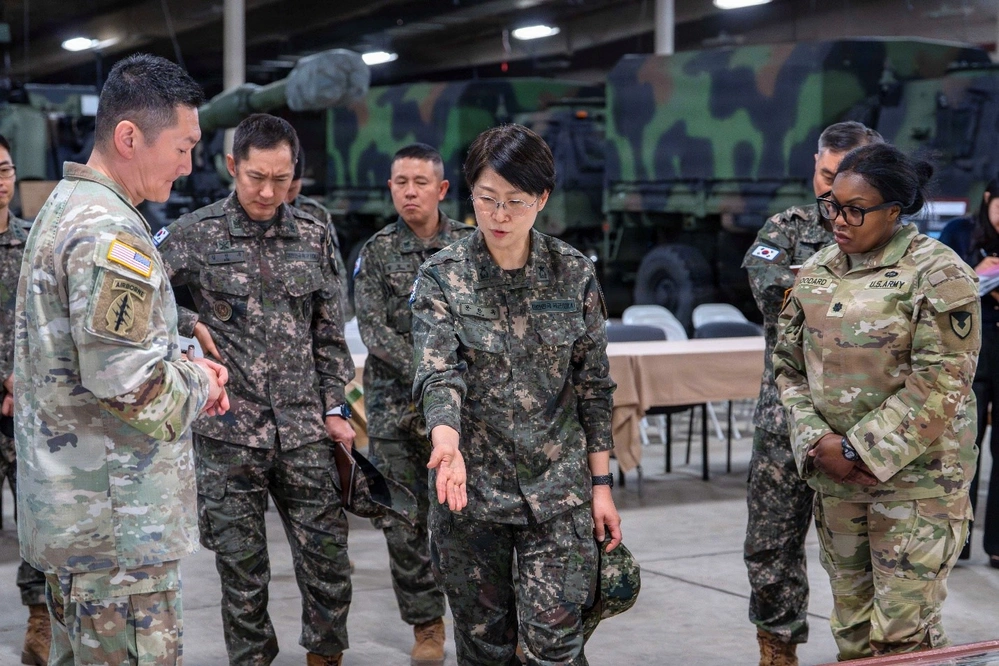DVIDS - Images - 2nd Infantry Division Deputy Commanding General – ROK ...