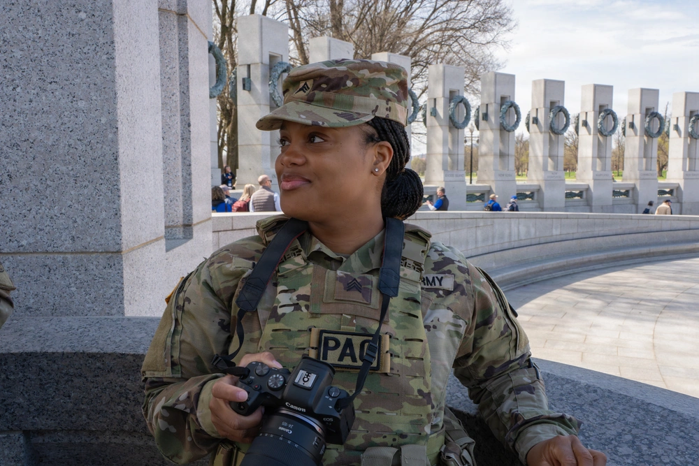 DVIDS - Images - Mississippi National Guardsmen support an Honor Flight ...