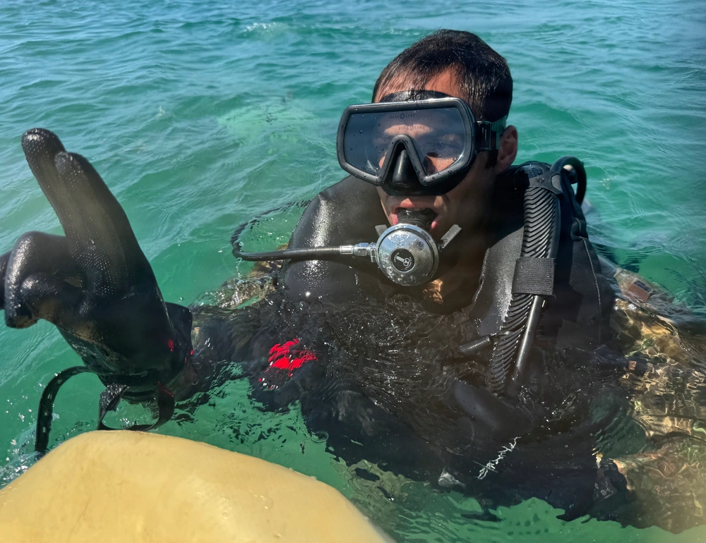 DVIDS - Images - Combat Diver Qualification Course Students Training ...