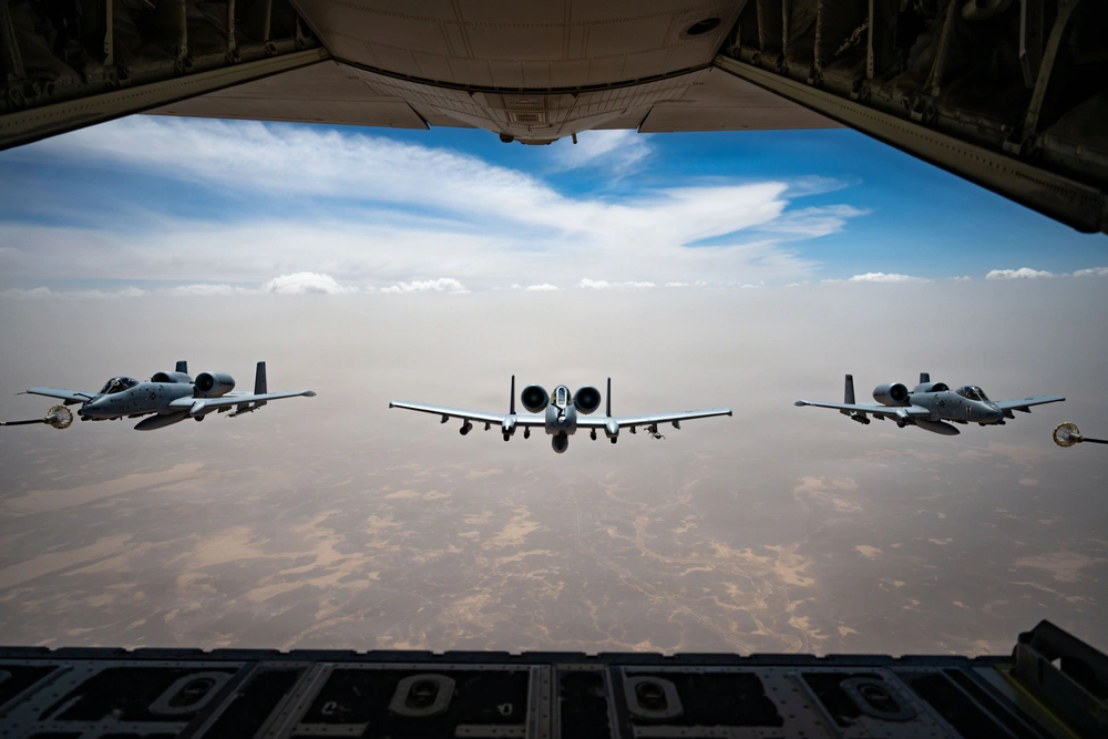 DVIDS - Images - HC-130 crew refuels A-10s [Image 8 of 8]