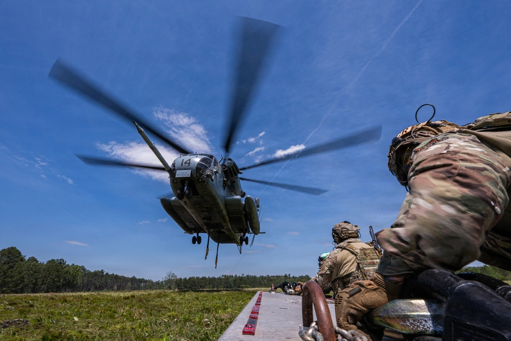 DVIDS - Images - 621st CRG HST Supports HMHT-302 Aircrew Training ...
