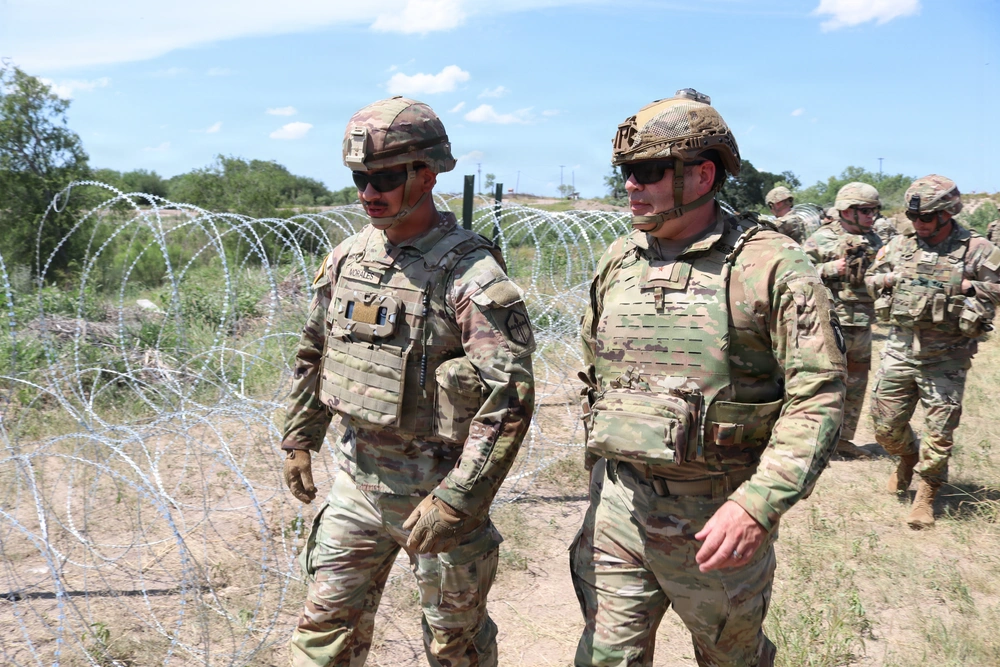 DVIDS - Images - The 130th MEB emplaces concertina wire along U.S ...