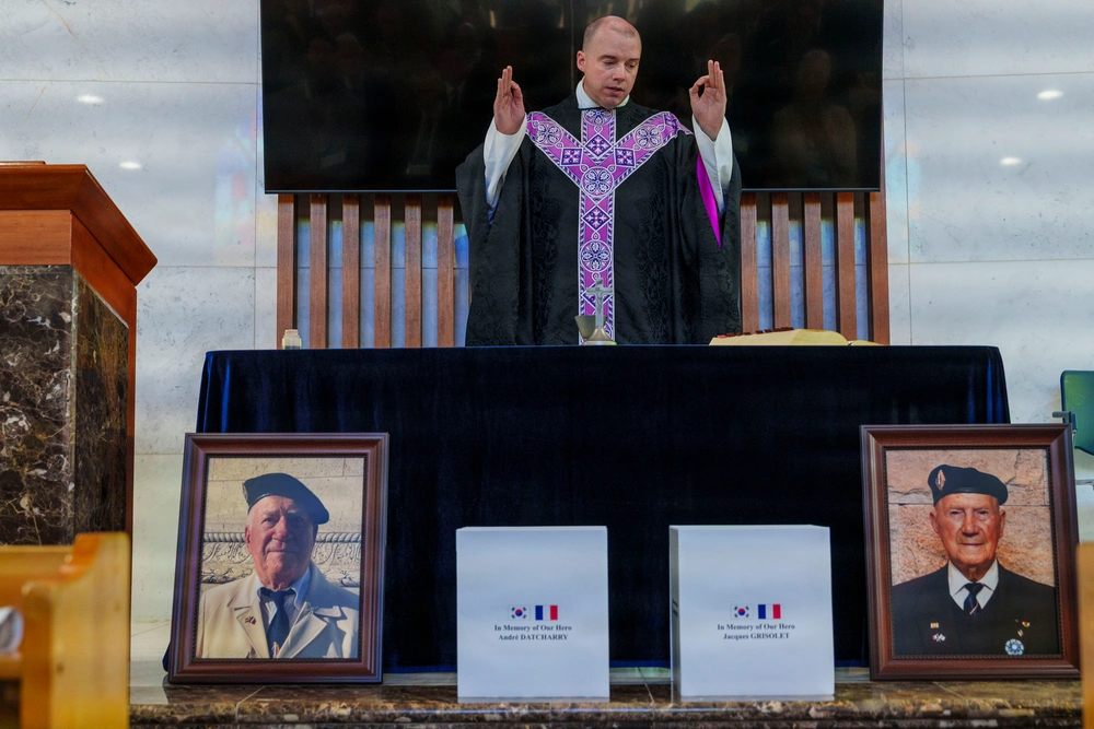 DVIDS - Images - Commander, USFK Attends Interment Ceremony for French ...