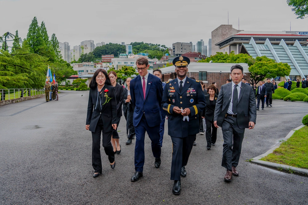 DVIDS - Images - Commander, USFK Attends Interment Ceremony for French ...