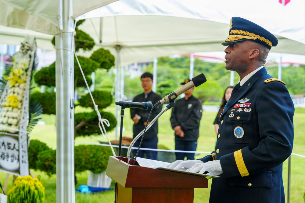 DVIDS - Images - Commander, USFK Attends Interment Ceremony for French ...
