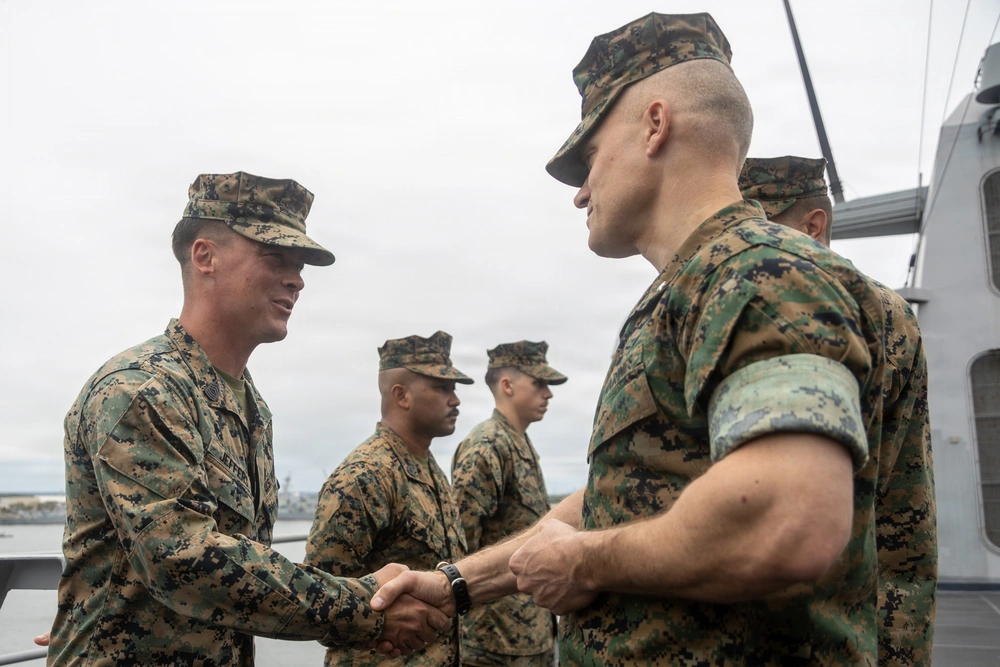 DVIDS - Images - 22nd MEU (SOC) | Brigadier General Lively Visits USS ...