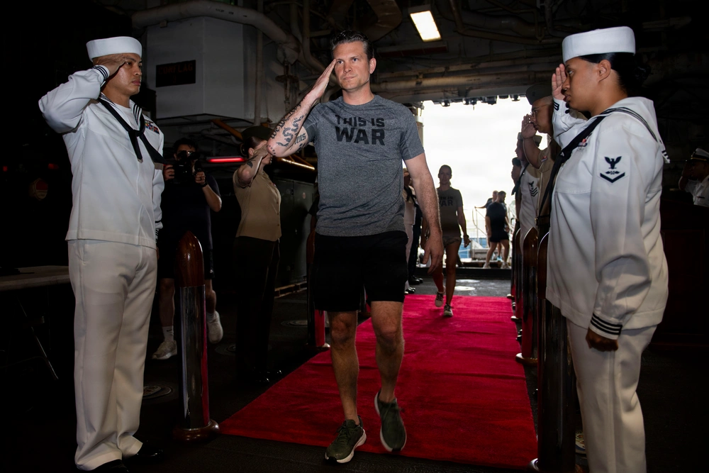 DVIDS - Images - Secretary of War visits USS Boxer [Image 1 of 10]