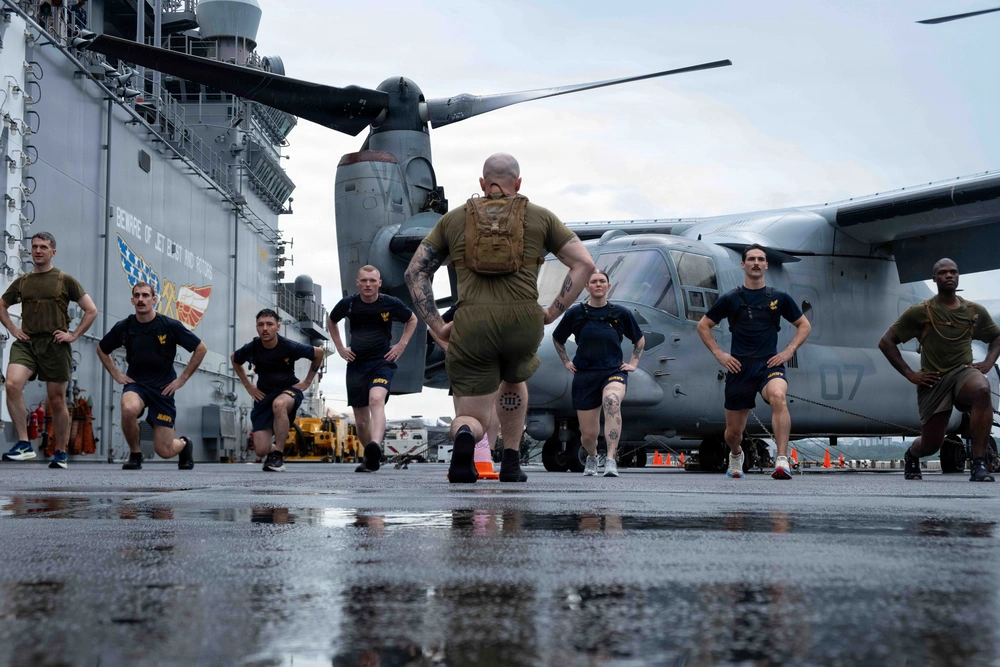 DVIDS - Images - Secretary of War visits USS Boxer [Image 5 of 10]