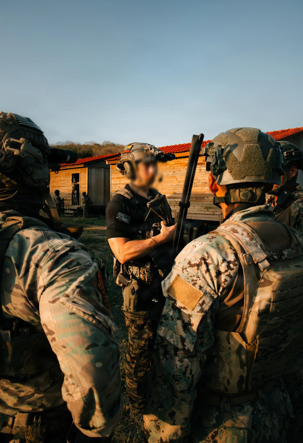 DVIDS - Images - U.S. Army Green Berets train alongside Ecuadorian ...