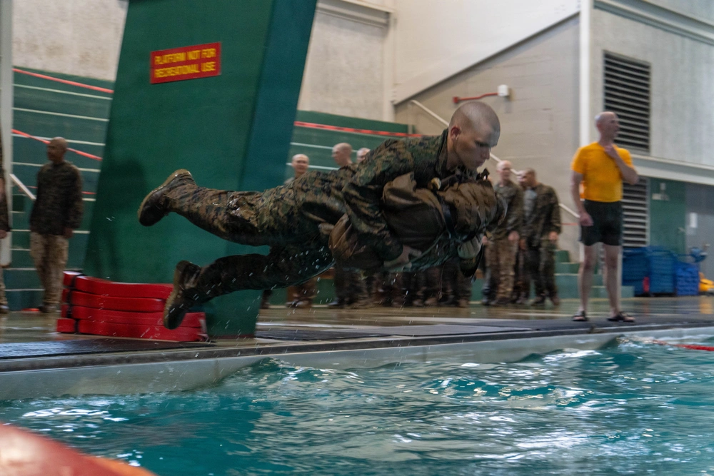 DVIDS - Images - Echo Swim Qual [Image 2 of 8]