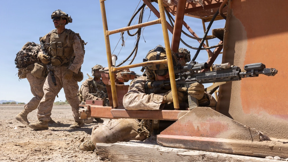DVIDS - Images - BLT 2/4 Conducts an Urban Raid [Image 1 of 16]