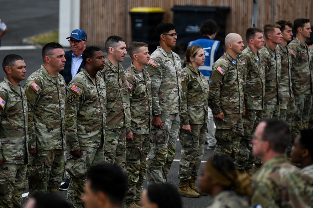 DVIDS - Images - WWII veterans welcomed to Normandy for D-Day ...