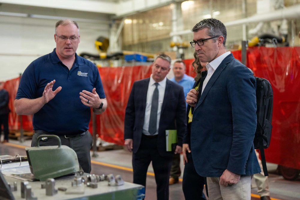 DVIDS - Images - Cadenazzi visits the Detroit Arsenal [Image 3 of 4]