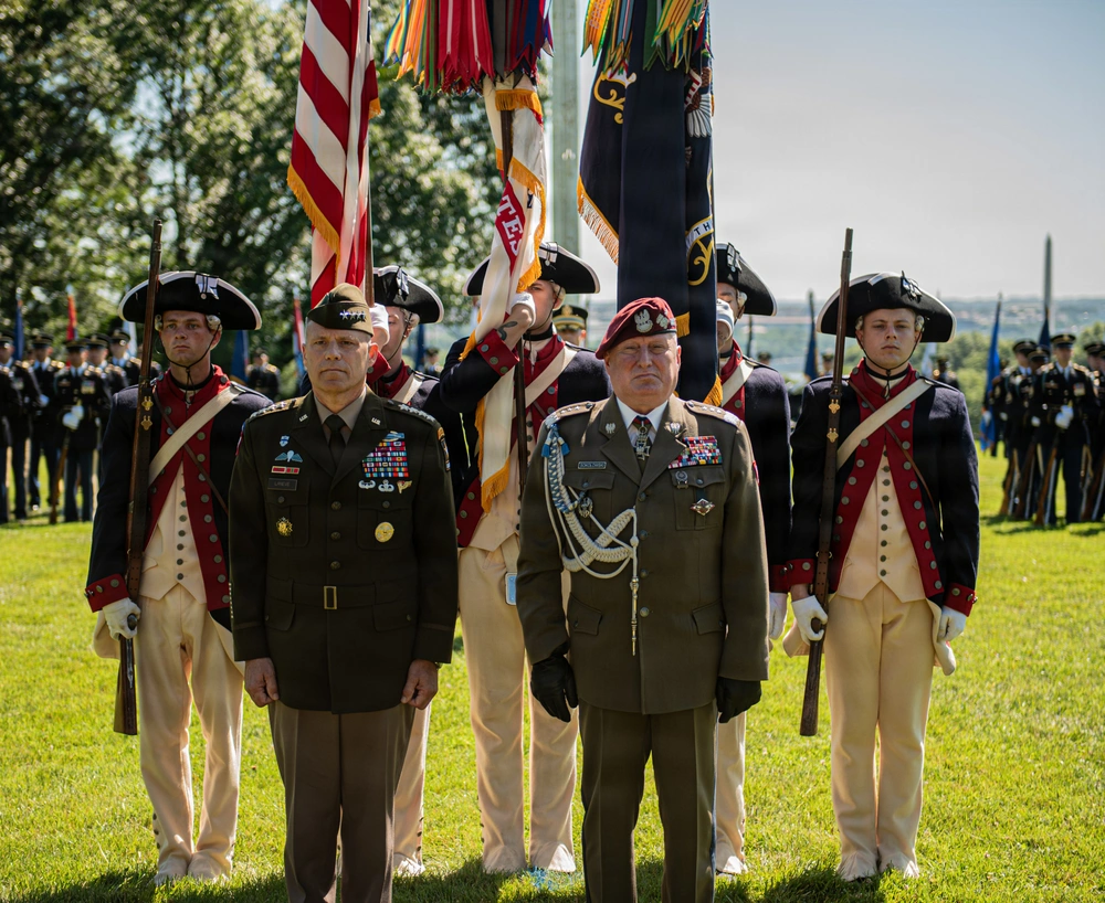DVIDS - Images - Army Full Honors Arrival for Lt. Gen. Marek Sokołowski ...